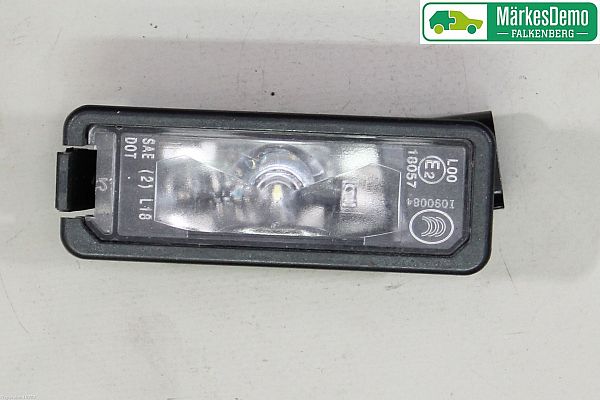 3G5943021 : Nummerplade - lygte - Autoparts24