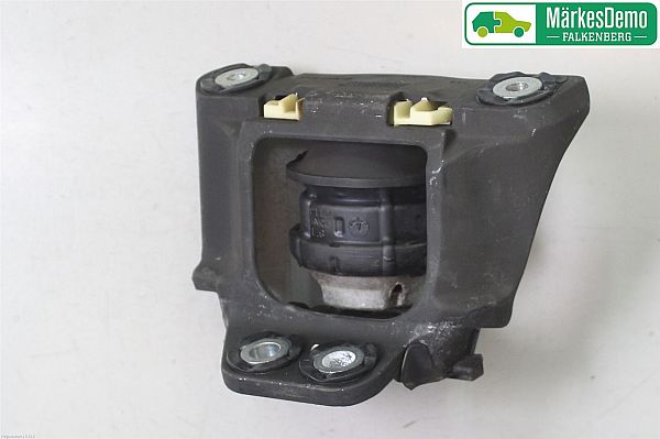 31480353 : motorophæng / motorfæste og Motorophæng - Autoparts24