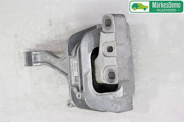 2Q0199262K : Motorrubber / Motorsteun en Motorophanging - Autoparts24