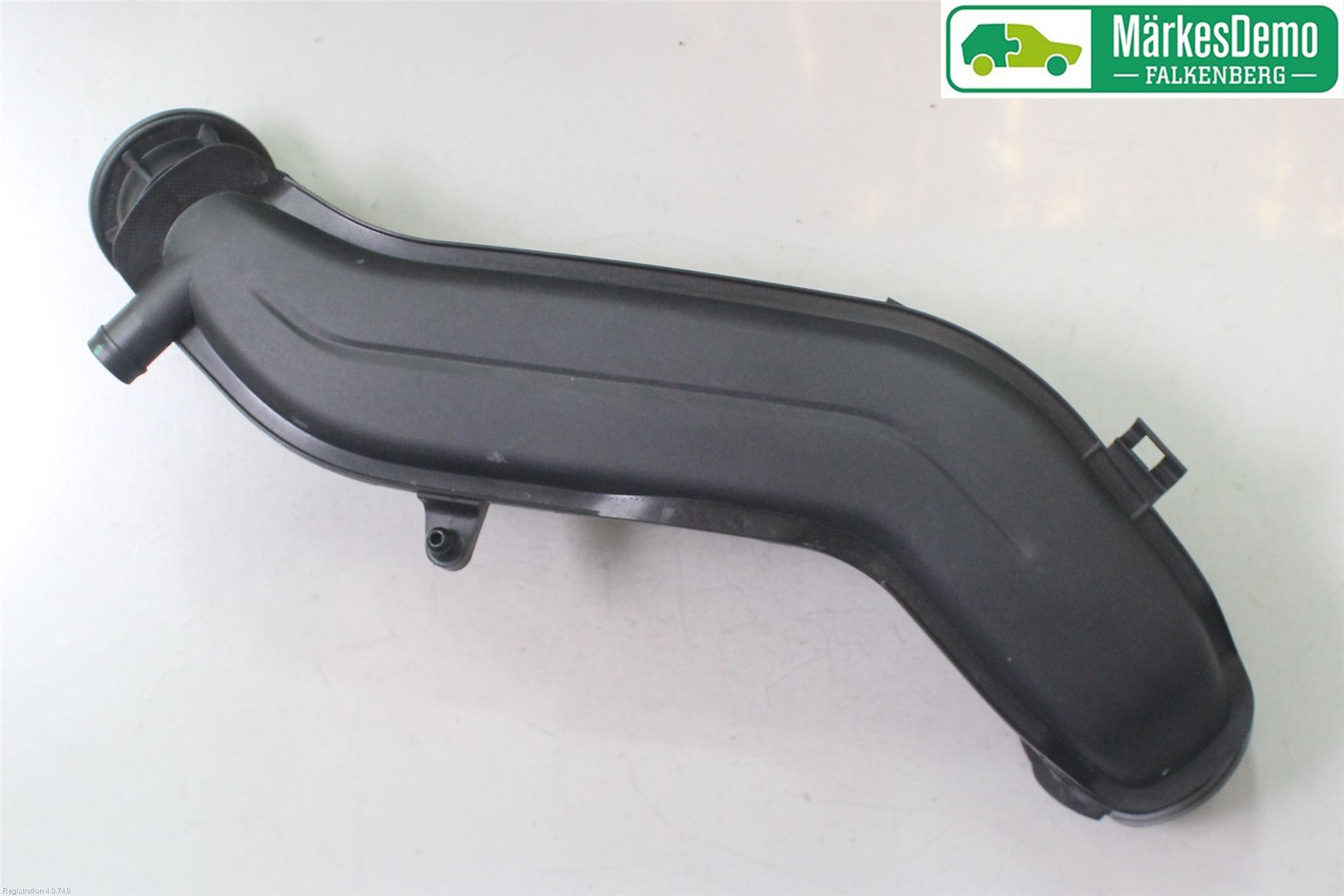 VW GOLF VIII (CD1) Intercooler Rohr 05E145673G, 05E145674G