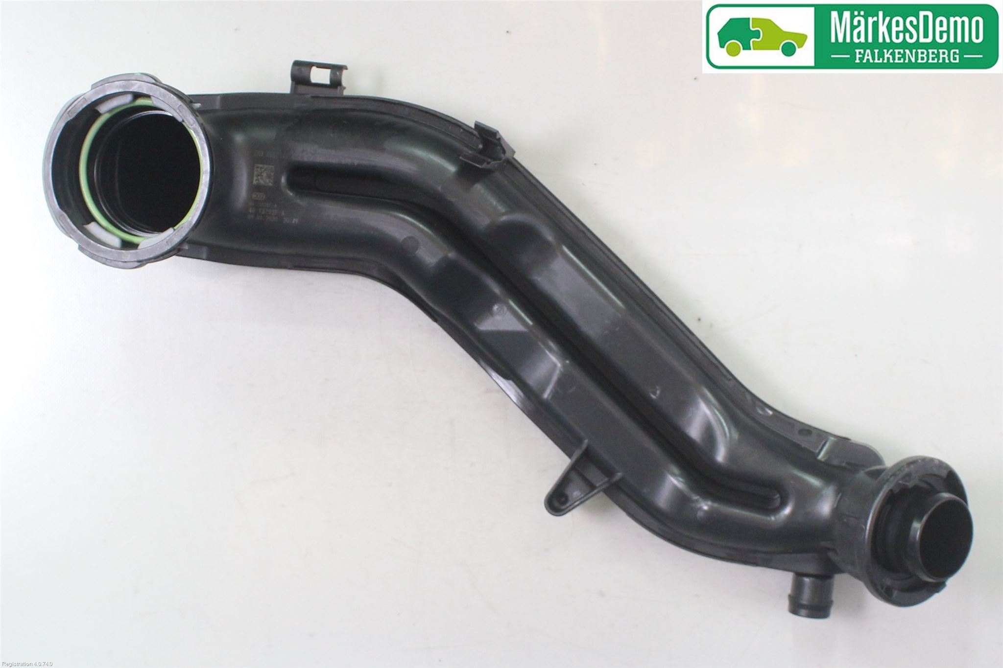 VW GOLF VIII (CD1) Intercooler Rohr 05E145673G, 05E145674G