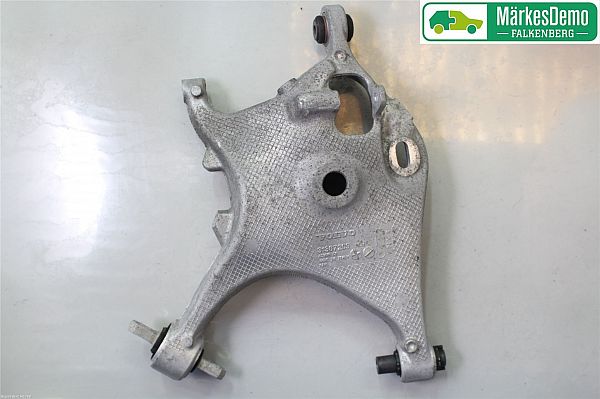 31387209 : Bærearm bag - Autoparts24