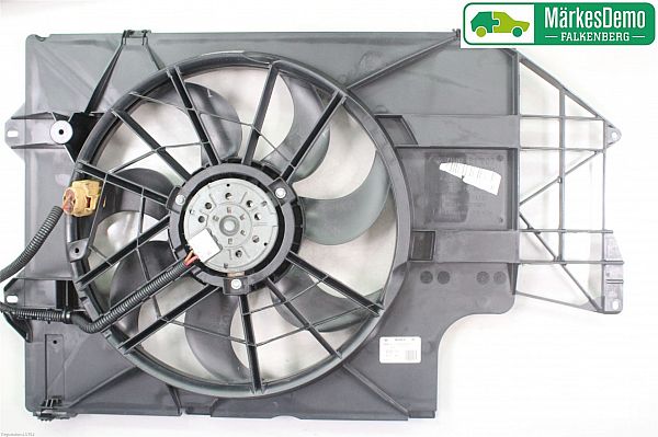 7H0121207 : Kühlerzage und Kühlergebläse elektrisch - Autoparts24
