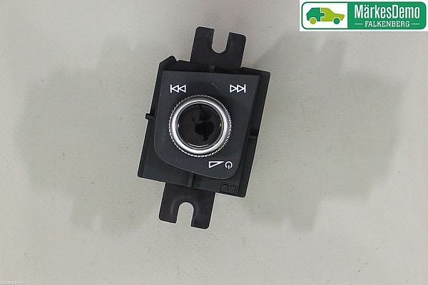 8W1919616D : Kontakt - diverse og Audio - Autoparts24