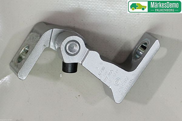 8X4-833-406-B : Dørstop og Dørhængsel - nederste - Autoparts24
