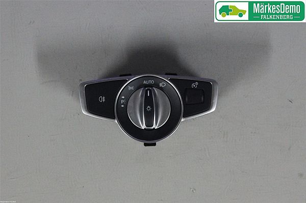 A2059051810 : Lyskontakt og Kontakt - diverse - Autoparts24