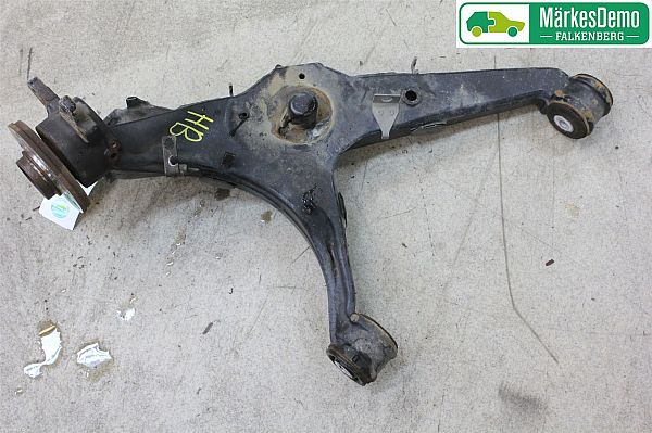 7E0501414A : Spindel - bag og Bærearm bag - Autoparts24