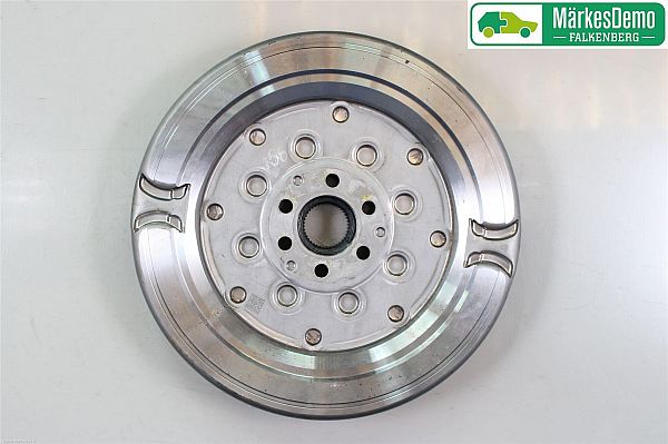 04E105266AD : Svinghjul og Svinghjul -automatic - Autoparts24