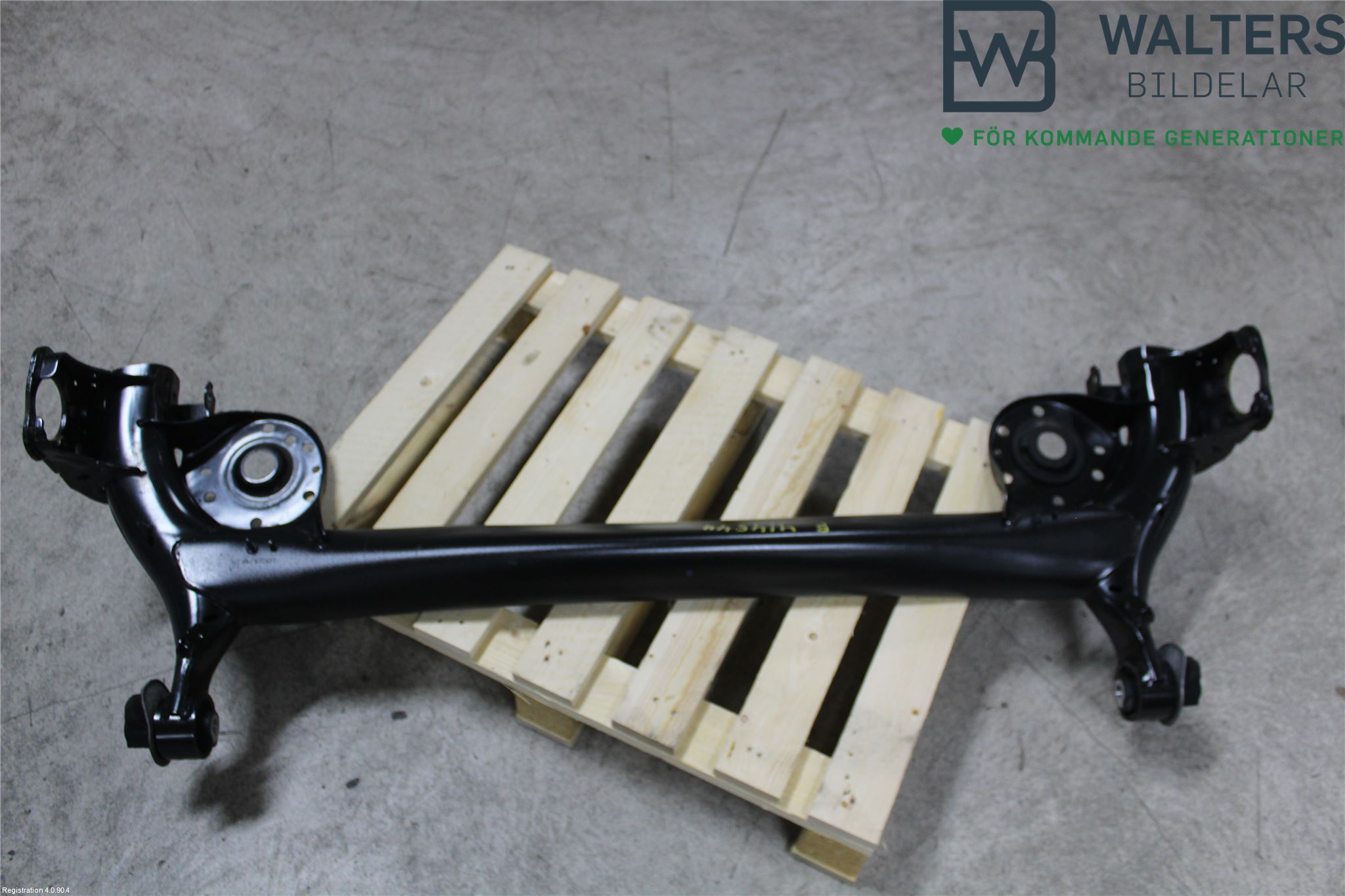Toyota YARIS (_P21_, _PA1_, _PH1_) Rear member - complete 42110-K0030 ...