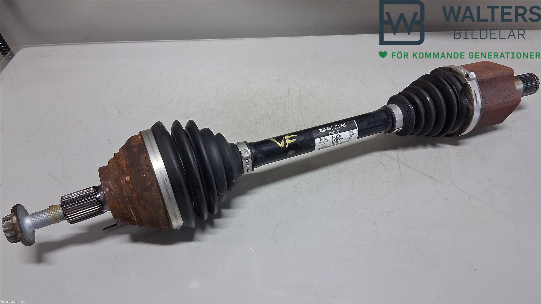 VW CADDY V Box Body/MPV (SBA, SBH) Drive shaft - front 3Q0407271AH, 3Q0 ...