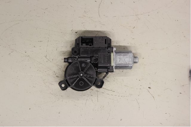 6R0-959-802T : Rudemotor og Ruderegulator - Autoparts24