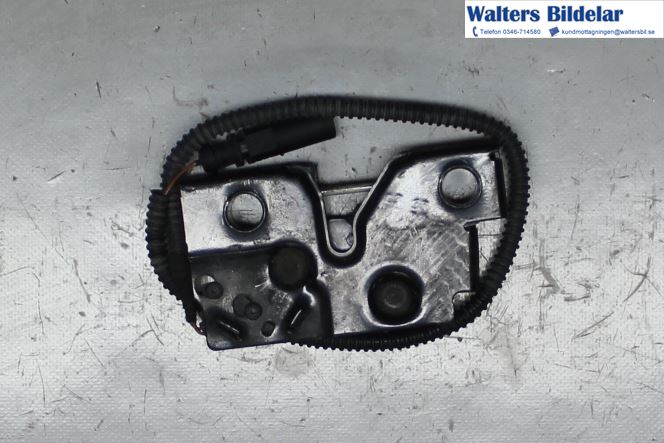 5G1-823-509-B : Hjelmlås - Autoparts24