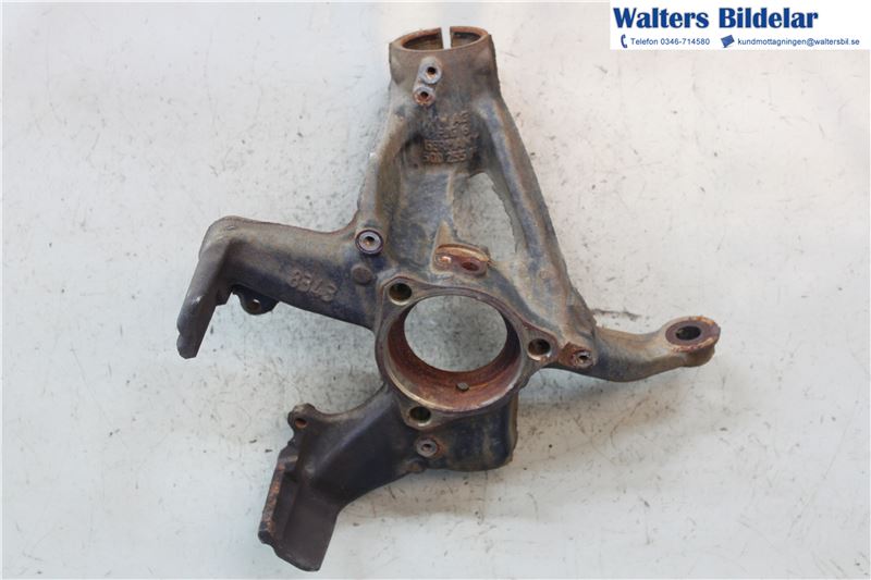 5Q0-407-255-N : Asschenkel / Wielnaaf voor - Autoparts24