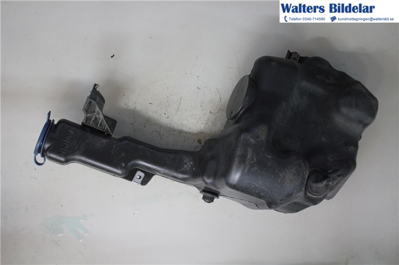 Brugt Mercedes-Benz C-class - Sprinklerbeholder | Autoparts24