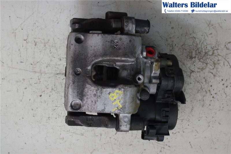 A2054232098 : Bremsekaliber - højre bagerst - Autoparts24