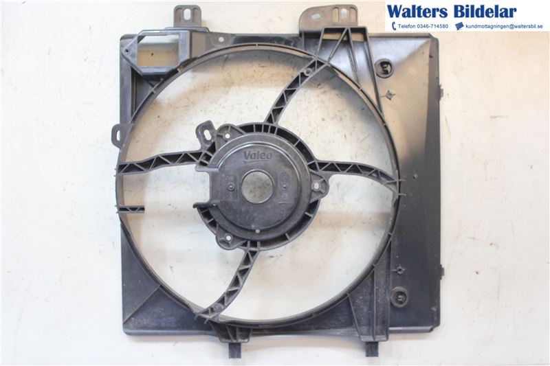 Peugeot 208 - Radiator bovenkant 208 - Autoparts24