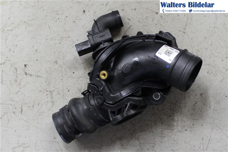 04L-129-635-F: Intercooler hose, Inlaatslang, Inlaatspruitstuk ...