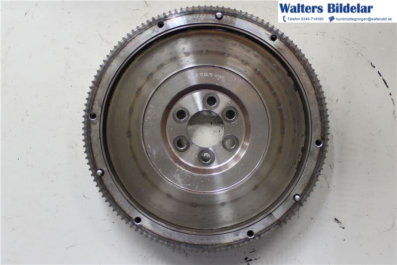04L-105-273 : Vliegwiel en Koppeling - Autoparts24