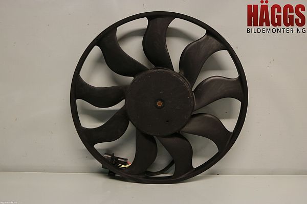 7E0-121-205-B : Kølerblæser el - Autoparts24