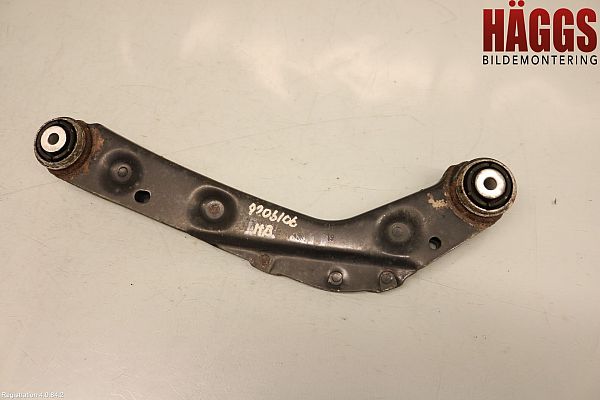 31360584 : Bærearm - bagerst øverst og Bærearm bag - Autoparts24