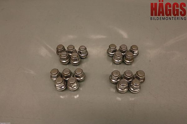 90942-01033 : Fælge - tilbehør - Autoparts24