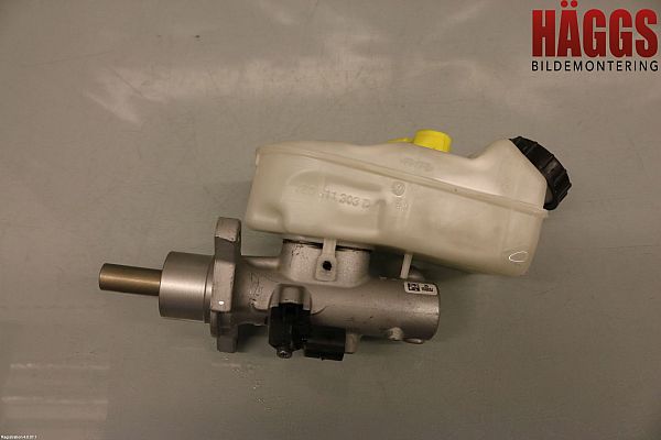 7E0611303D : Hoofdremcilinder - Autoparts24