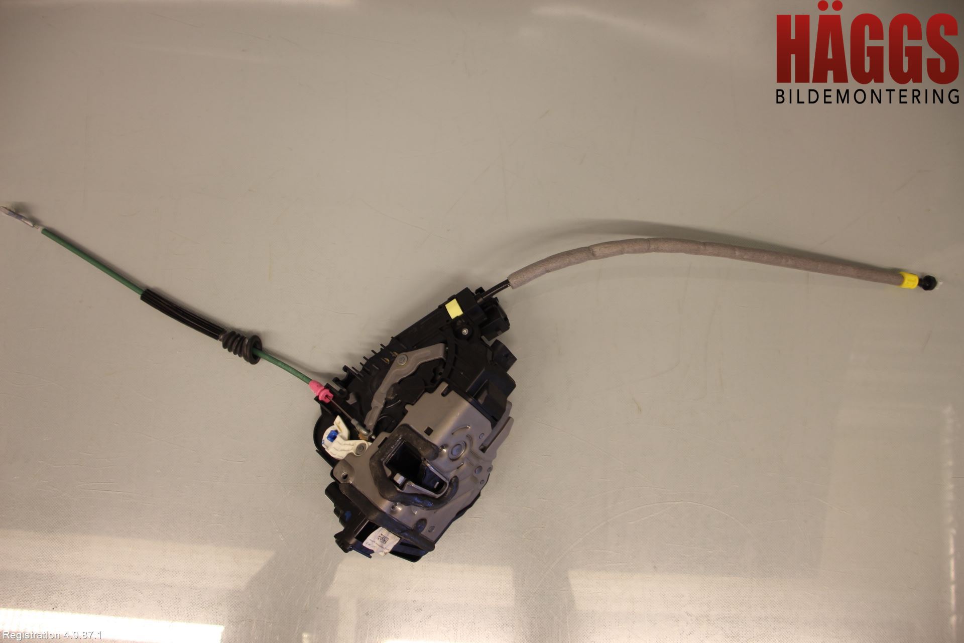 Mercedes-Benz E-CLASS (W213) Door lock A0997200101