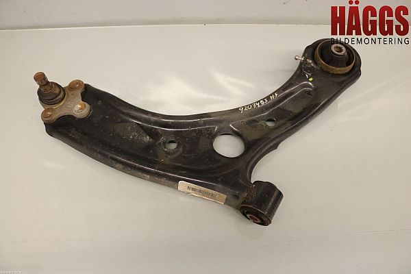 54501F-1000 : Bærearm forrest nederst - Autoparts24