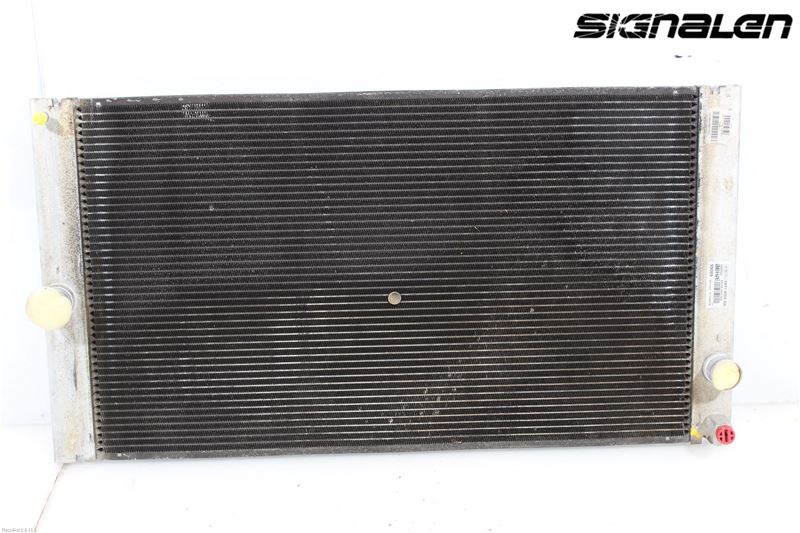 36000211 : Køler - Autoparts24