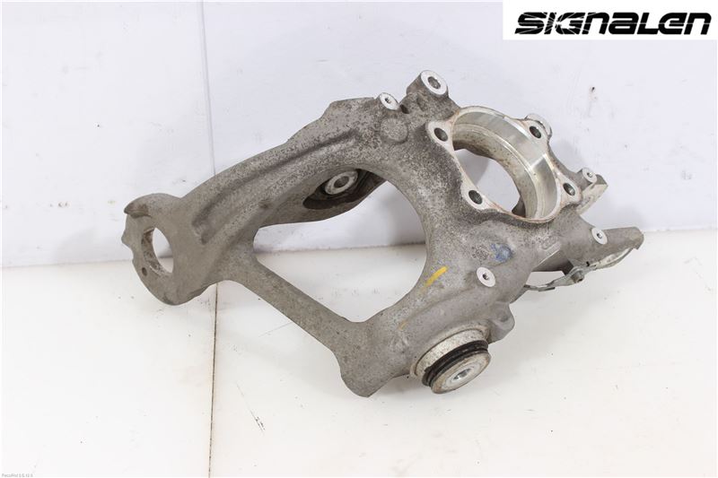 8R0505431F : Spindel - bag og Spindel for - Autoparts24