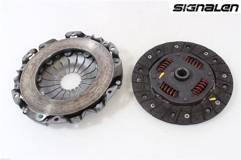 55597919 : Kupplungsscheibe - Autoparts24