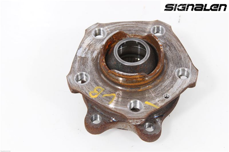 8W0-407-607-A : Radnabe hinten und Radnabe vorn links und rechts gleich ...