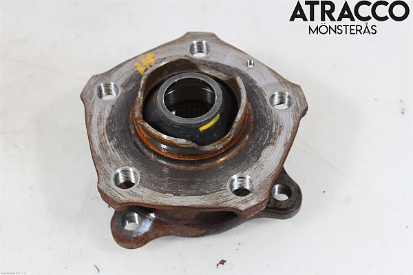 4M0-498-625-C : Radnabe vorn links und rechts gleich und Radnabe hinten ...