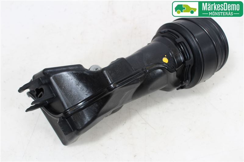 04C129656L : Intercooler - slange og Turbolader - Autoparts24