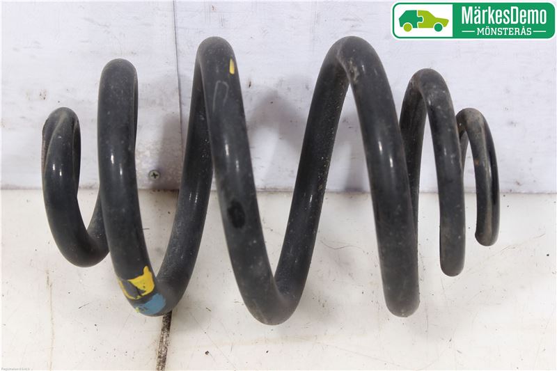 7E0-511-115-N : Bagfjeder - Autoparts24