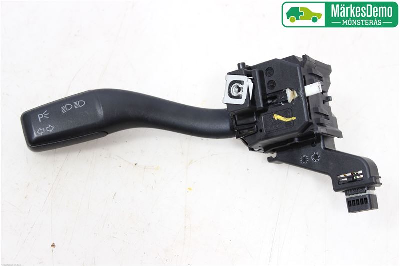 8P0-953-513-C-9B9 : Blinkerschalter und Lichtschalter - Autoparts24