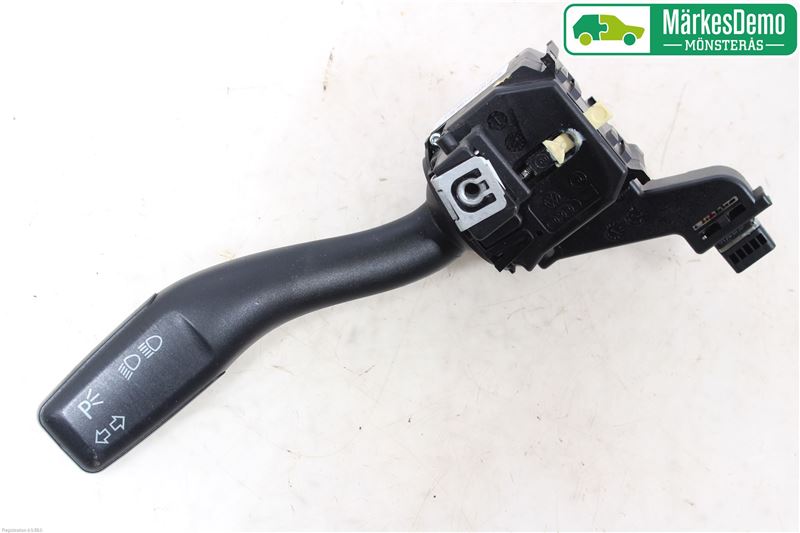 8P0-953-513-C-9B9 : Blinkerschalter und Lichtschalter - Autoparts24