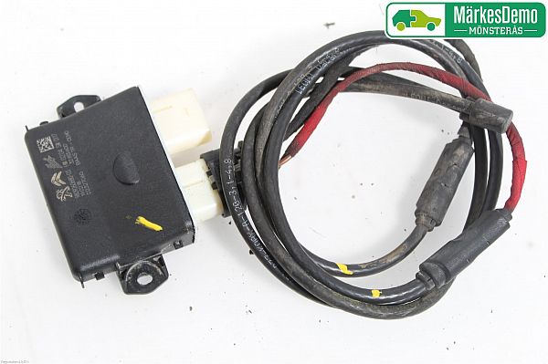 9809260680 : Bagklap styreenhed og Relæ - diverse - Autoparts24