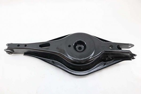 8888776020 : Tragarm hinten - Autoparts24