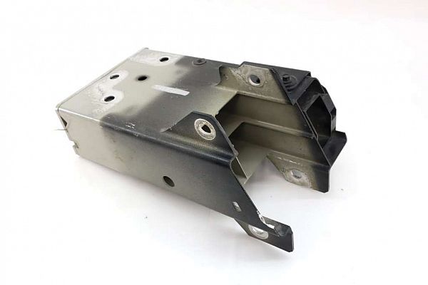 Brugt Volvo V60 - støddæmper, kofanger | Autoparts24