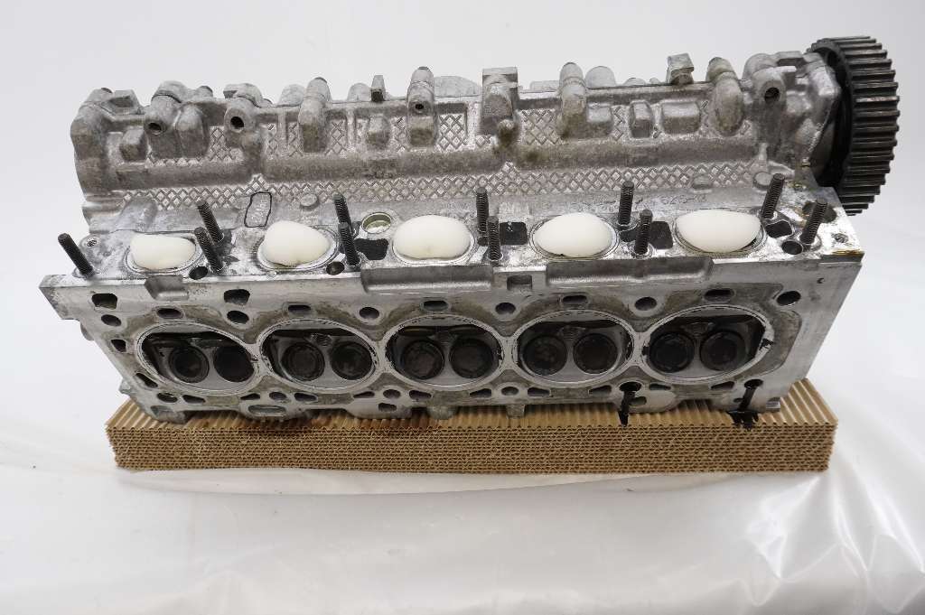 Volvo V40 Cross Country (526) Zylinderkopf 36050643, 36002130, 31330901 ...