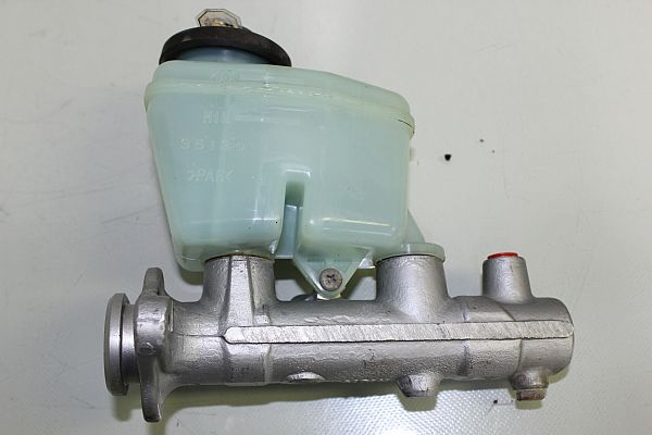Toyota Hilux Hauptbremszylinder gebraucht kaufen | Autoparts24