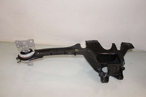 31476186 : Bærearm bag og Spindel - bag - Autoparts24