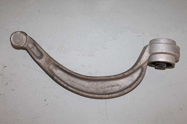 8K0-407-694-Q : Draagarm lvoor onder - Autoparts24