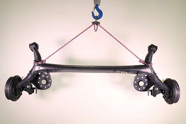 Toyota Yaris - Rear axle assembly - complete Yaris | Autoparts24