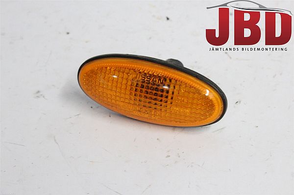 Brugt Nissan Navara - Blinklygte - forskærm | Autoparts24