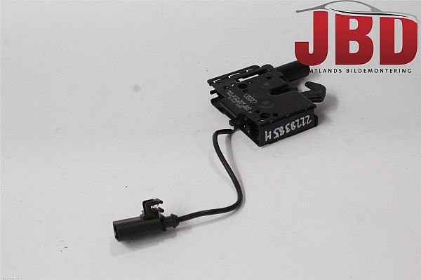 4K0-823-509-A : Hjelmlås - Autoparts24