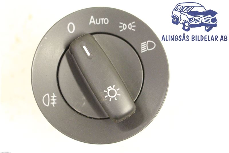 1K0-941-431-BK : Lyskontakt - Autoparts24