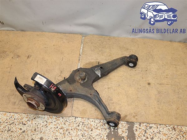 7E0-501-072 : Draagarm achter en Asschenkel / Wielnaaf achter - Autoparts24