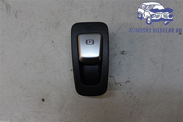 Mercedes-Benz - Contact - Parkeerrem | Autoparts24